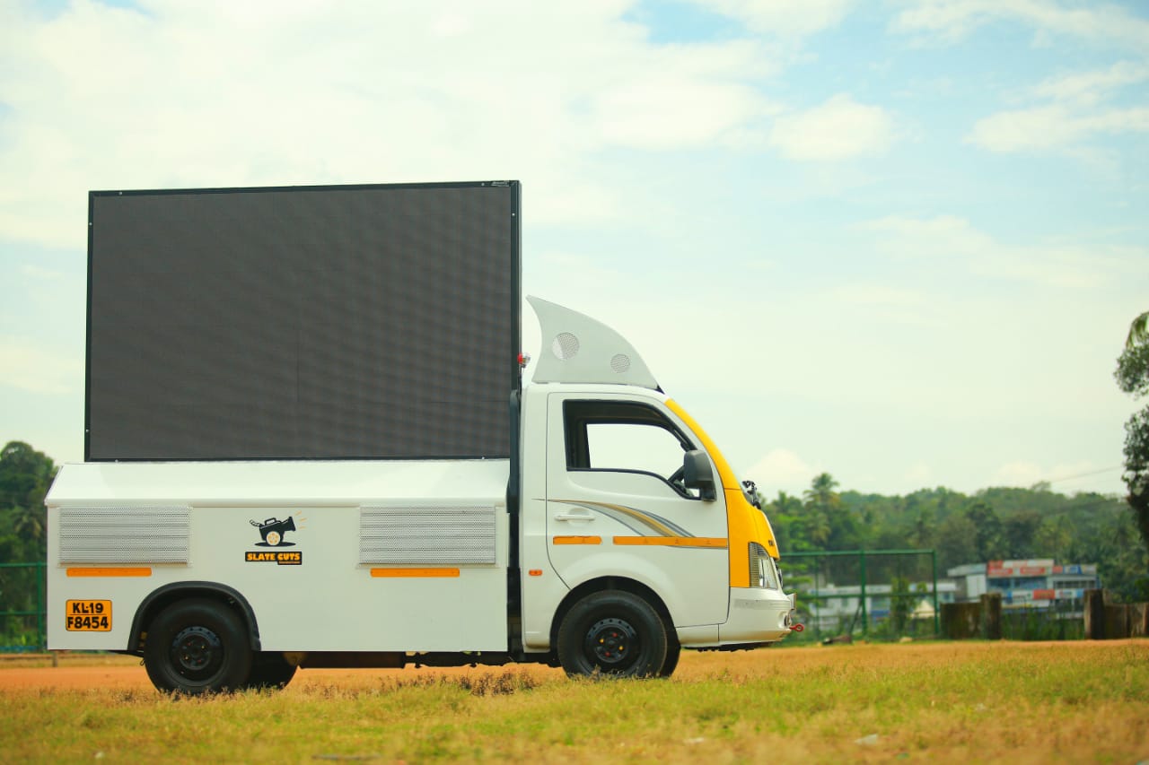 led-screen-mobile-van