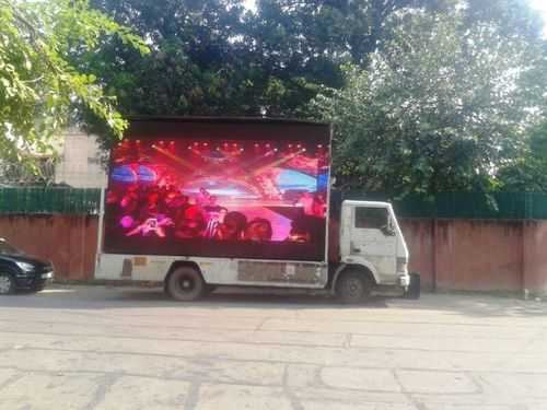 led-video-van