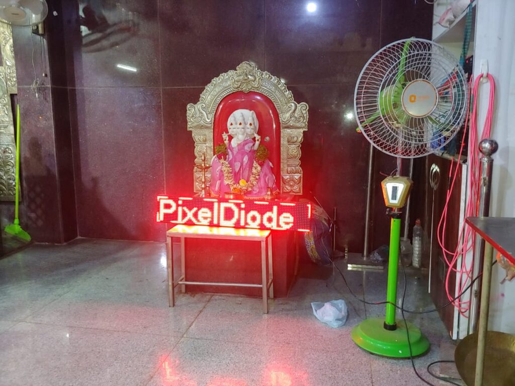 PixelDiode - 32 x 128 Outdoor Moving Message Board P10 Scrolling Led ...